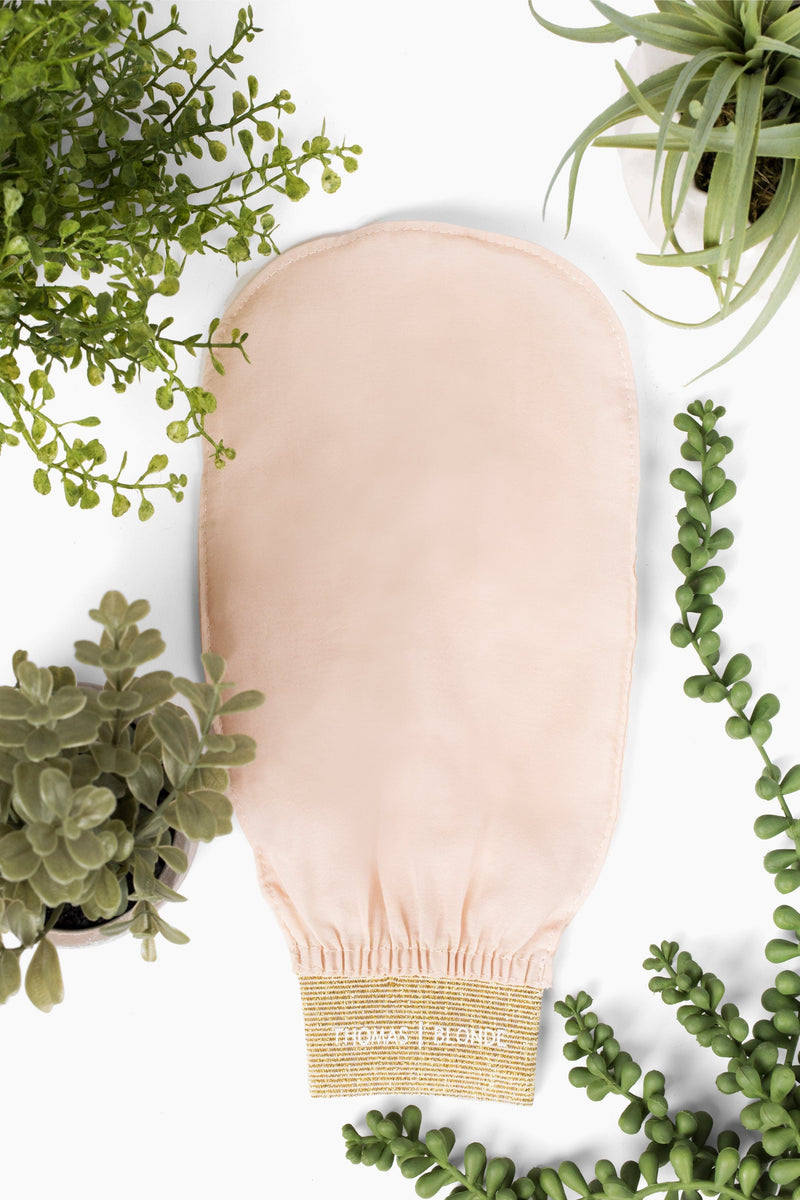 Turkish Silk Exfoliating Tanning Mitt – Thomas Blonde